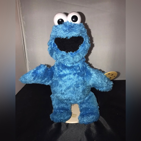 Hasbro | Toys | Feed Me Cookie Monster Talking Vibrating 4 Sesame ...